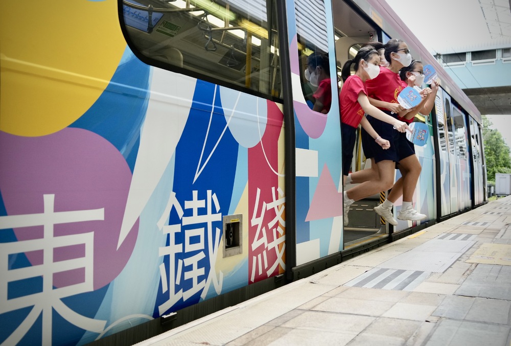 New MTR train showcases local art, landmarks