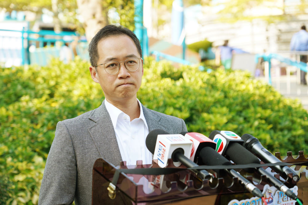 Paulo Pong chairs Ocean Park for another two years