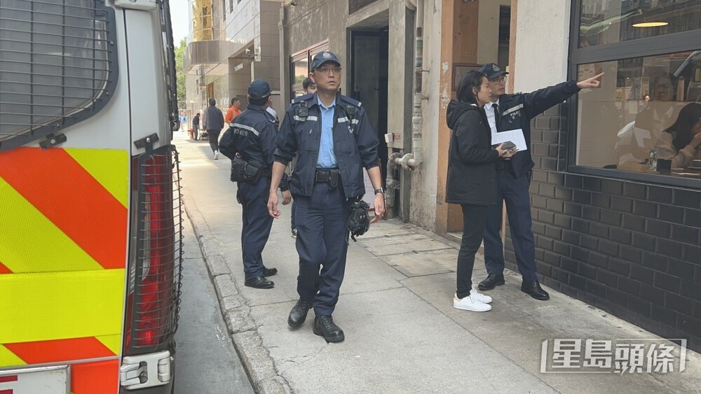 Burglars make off with HK$10,000 from North Point restaurant