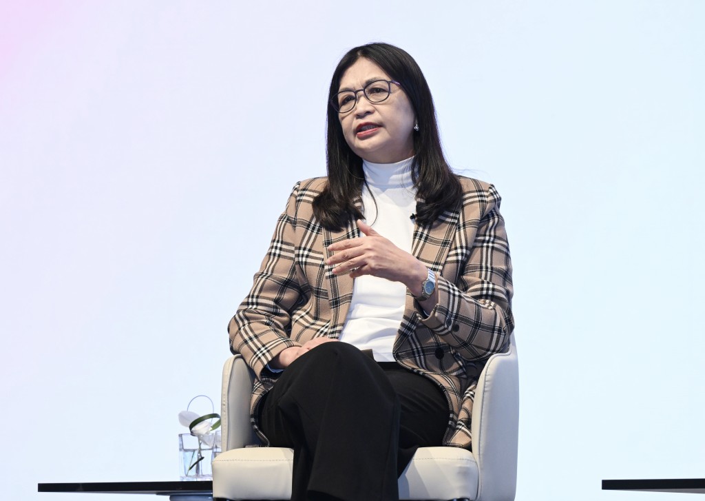 SFC expects yuan counter to join Stock Connect this year