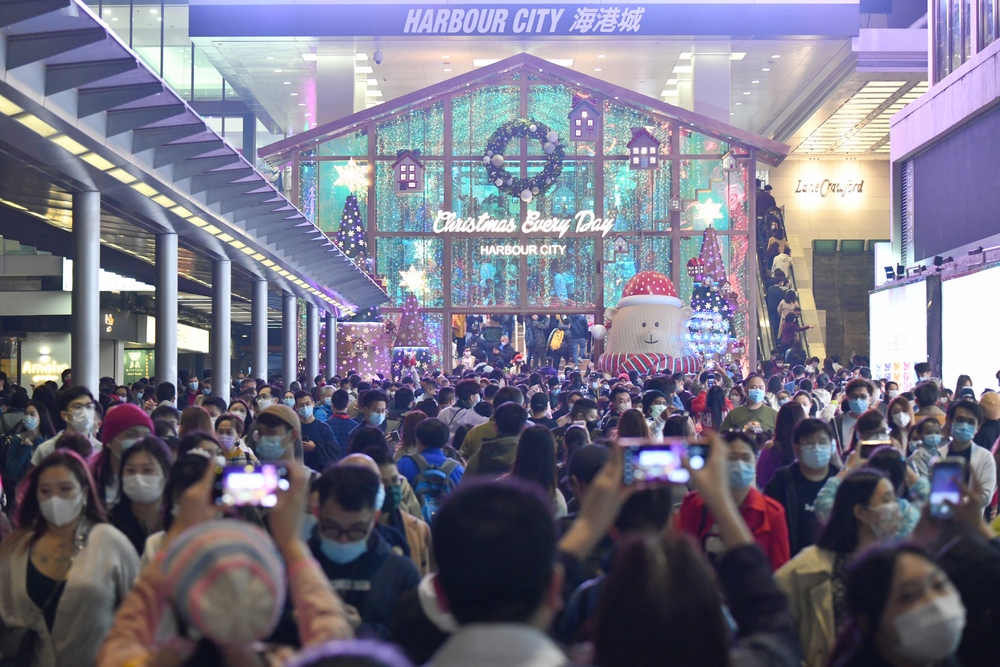 X'mas messages of love and hope amid Omicron