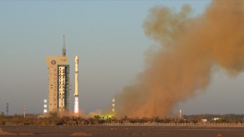 China launches Kuafu-1, its first comprehensive solar probe