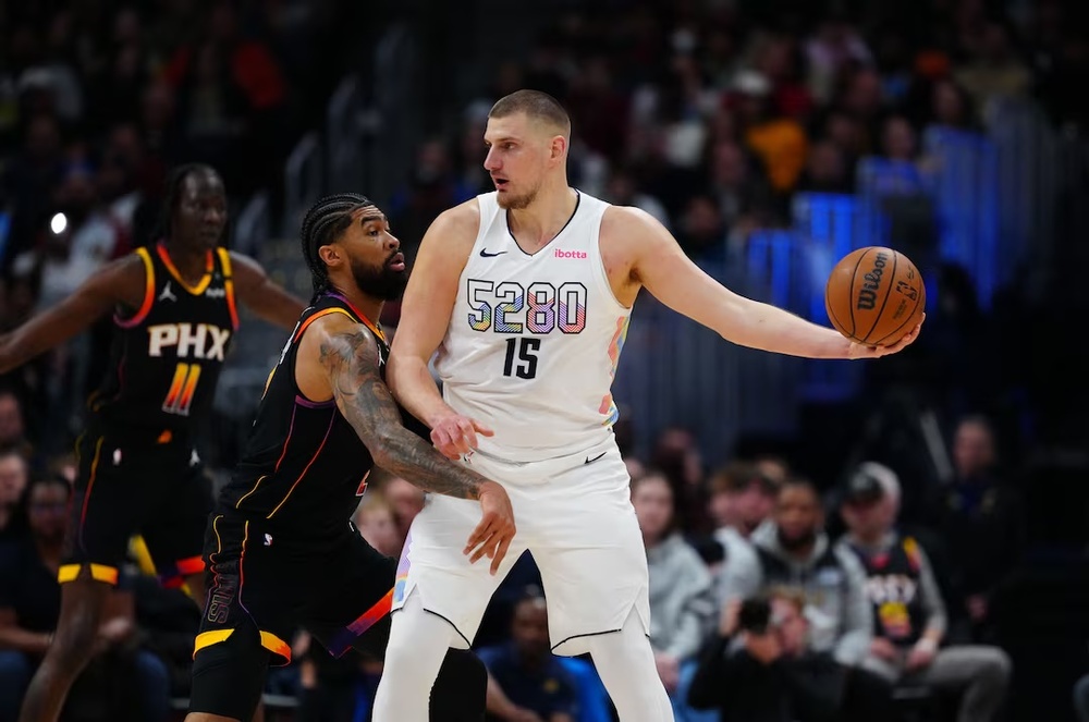 Nikola Jokic makes NBA history with 30-20-20 triple-double in Nuggets' OT win over Suns