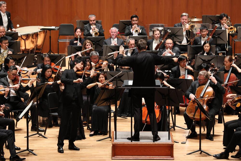 HK Phil performs in Seoul with talented Korean violinist Inmo Yang