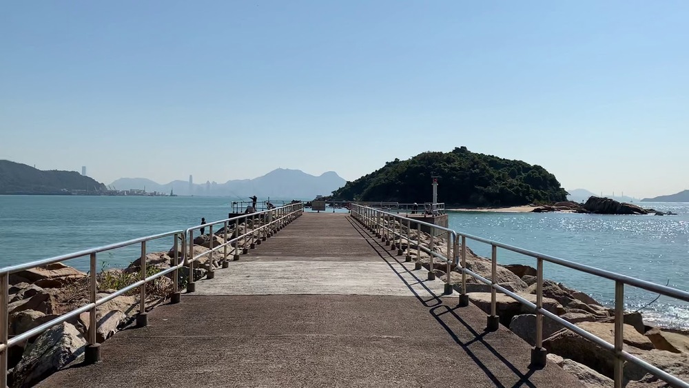 Headless body found floating in Ma Wan