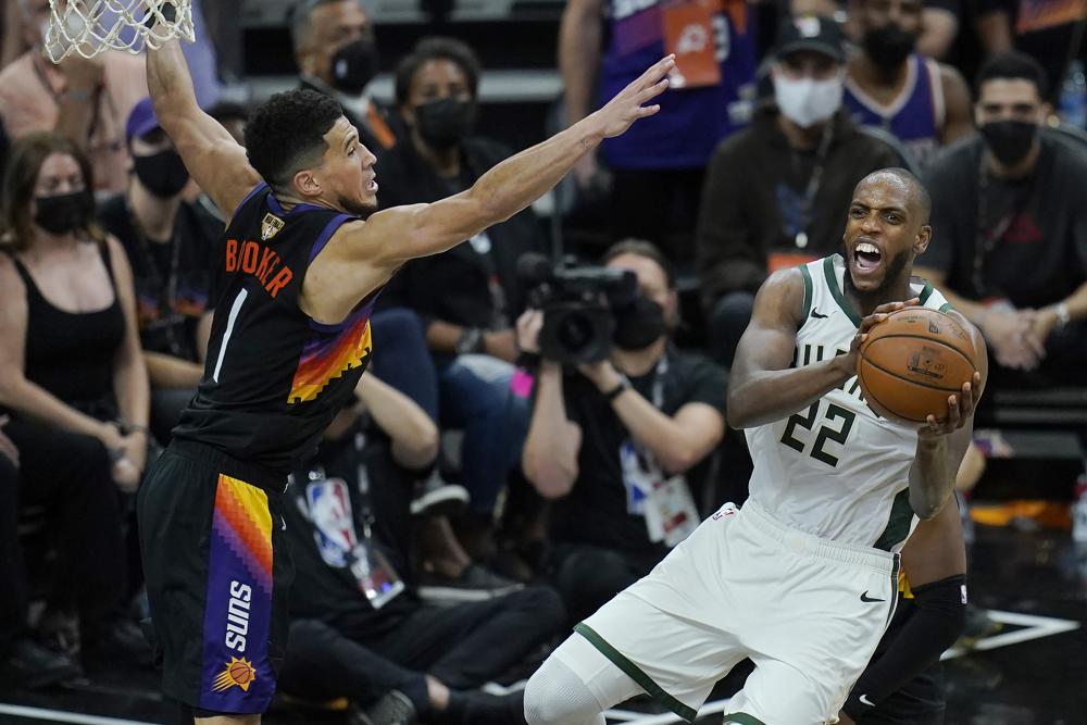 (NBA Finals) Phoenix Suns open up 2-0 gap