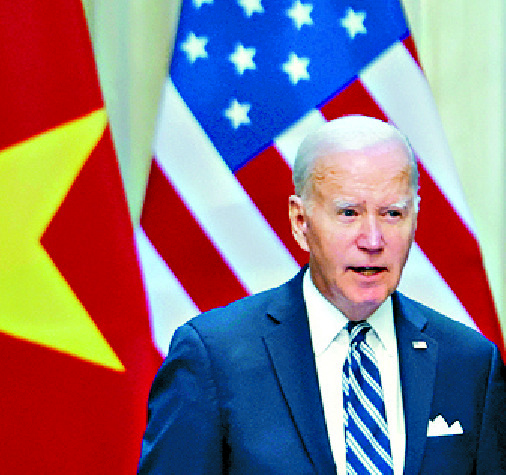 Babbling Biden ushered off Viet stage