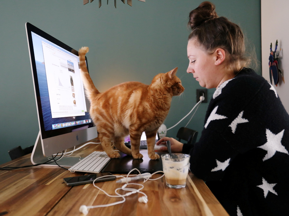 Dual 'office' boosts the pyjama workers | Tech in Synergy | Dr. Jolly Wong