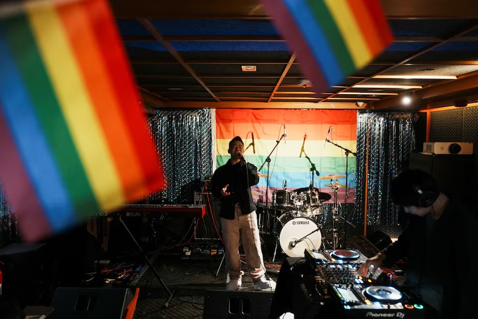 Transgender singer-songwriter seeks voice through music