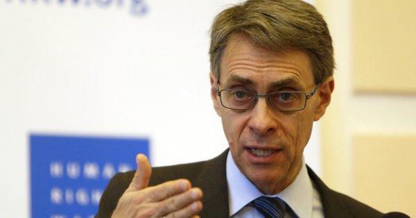 HK bars head of Human Rights Watch, blocking release of report