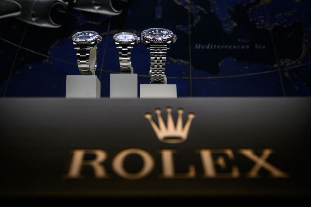 Swiss watch exports jump on Hong Kong order surge