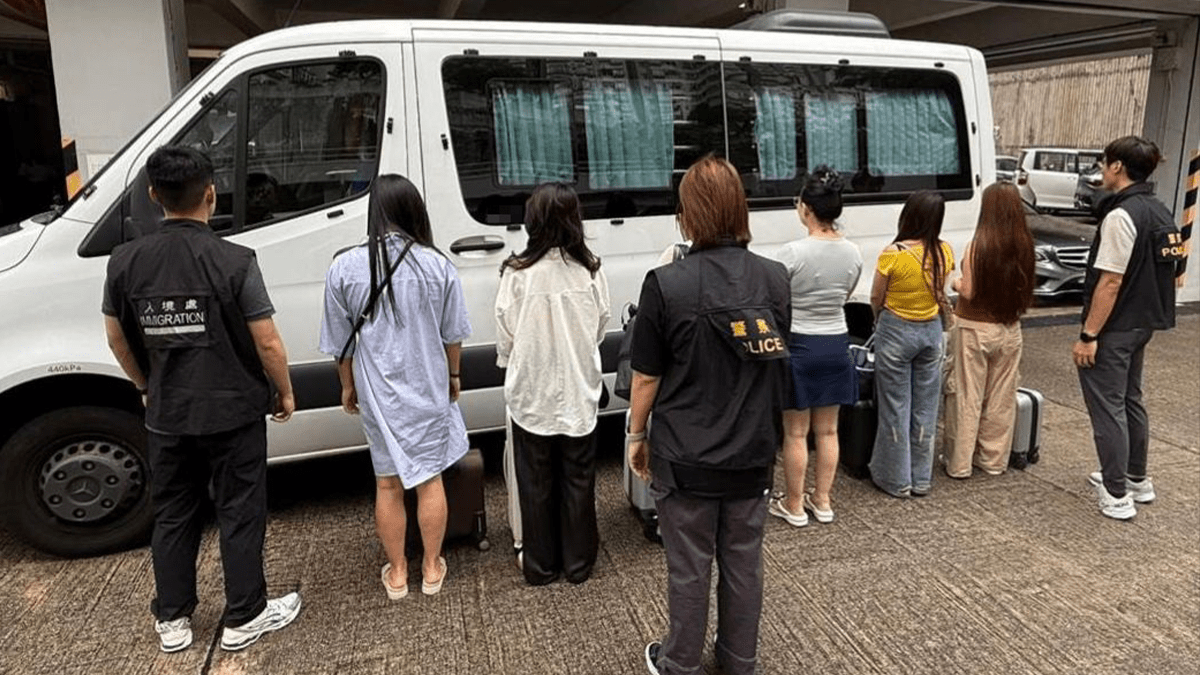 Police and Immigration Department arrest 9 mainland women in Tsuen Wan vice raid