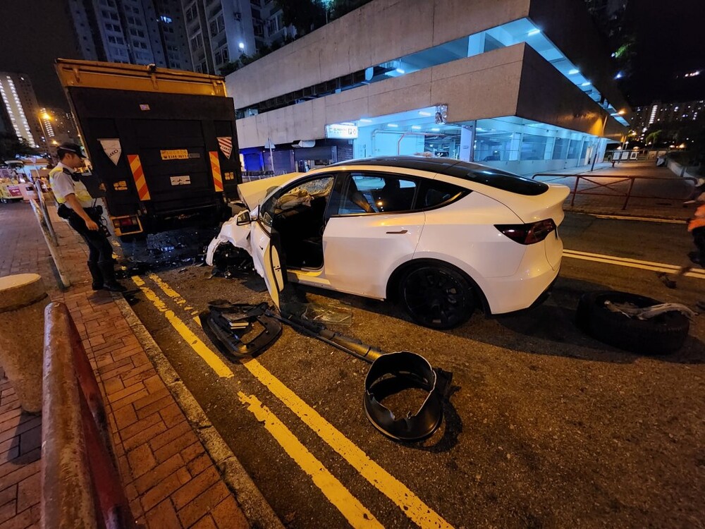 Drunk Tesla driver arrested for ramming into multiple vehicles in Sha Tin