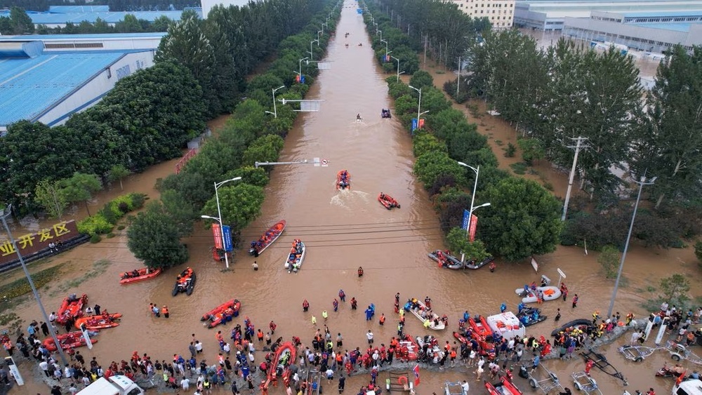 China avoids climate change discussion despite extreme weather