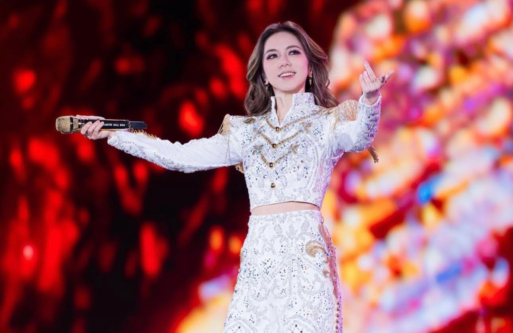 Singer G.E.M. hits high notes as fourth in highest-grossing tour by ...