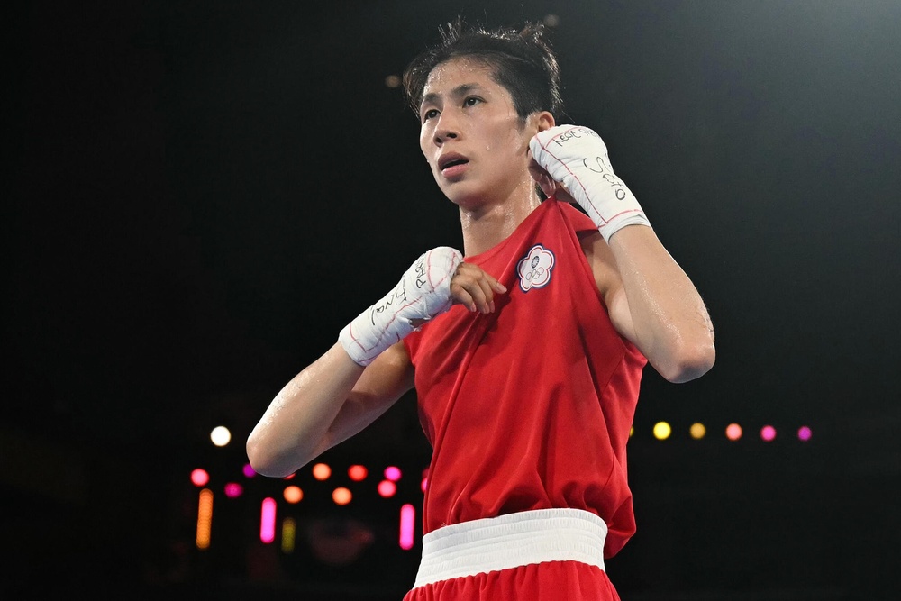 Taiwan leader praises Olympic boxing champion in gender row