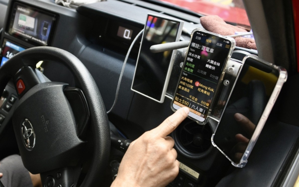 Drivers to face $2,000 fines for using over two electronic devices