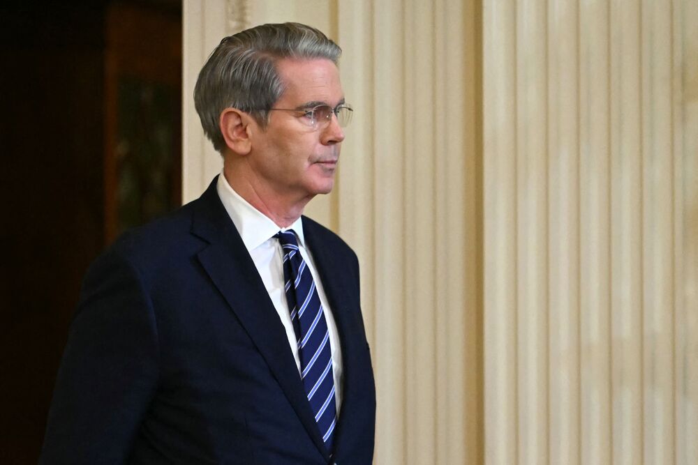 Bessent says Trump wants lower 10-year yields, not Fed cuts