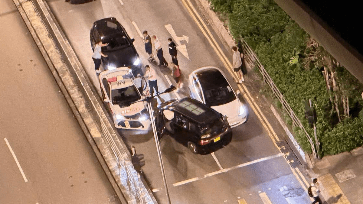 4-vehicle collision in Sha Tin leaves one injured after MPV skids into ...
