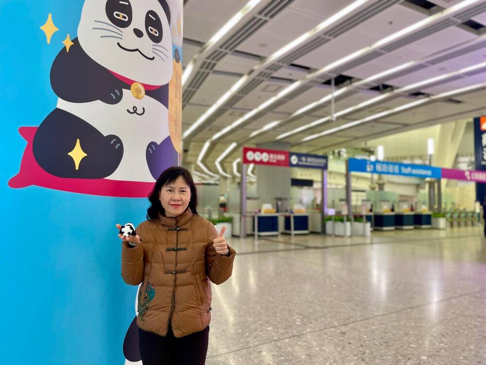 Mable Chan inspects West Kowloon station as operators prepared for LNY ...