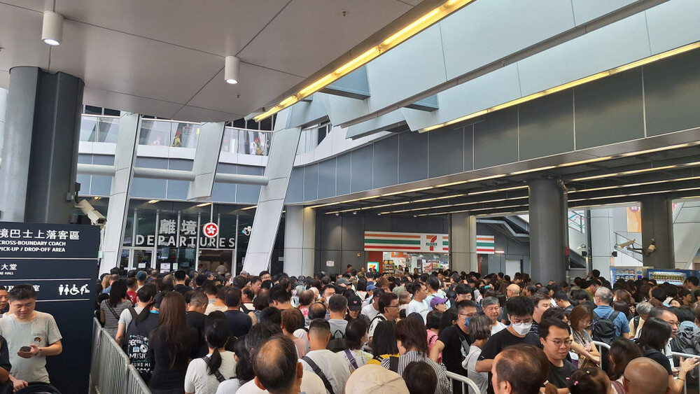 Authorities warn peak traffic returning HK via HZMB starting 2pm