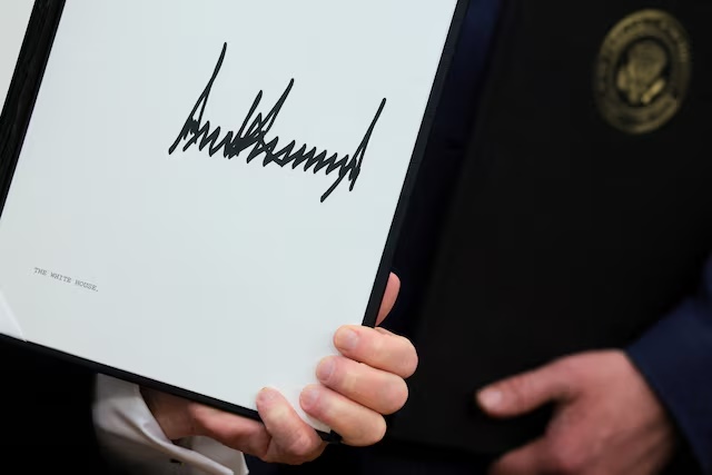 Trump signs AI order giving government access to powerful models