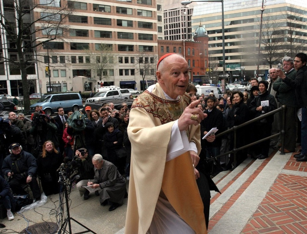 US judge suspends sex abuse trial of former Catholic cardinal