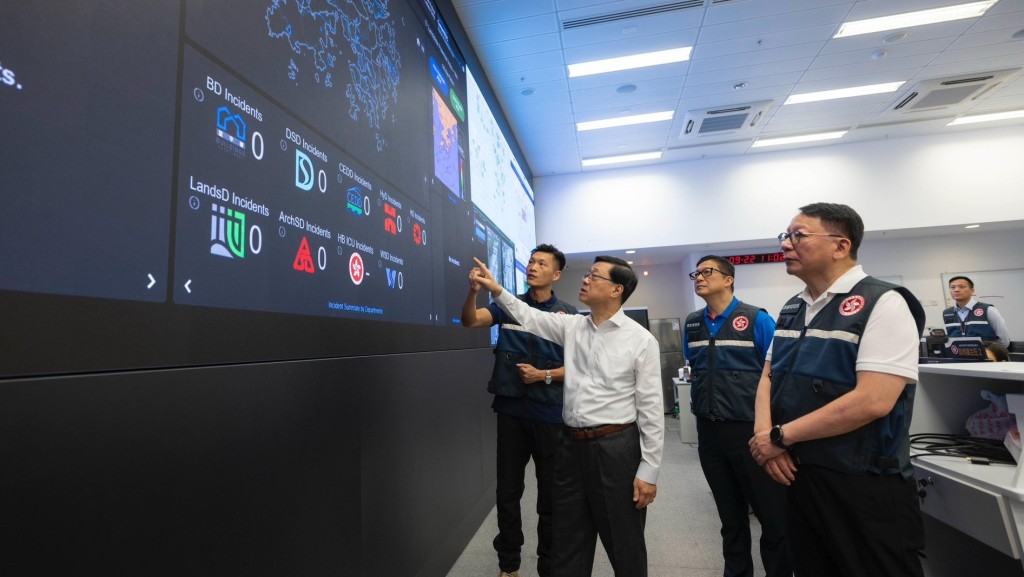 (Super Typhoon Ragasa) John Lee warns departments not to underestimate ...