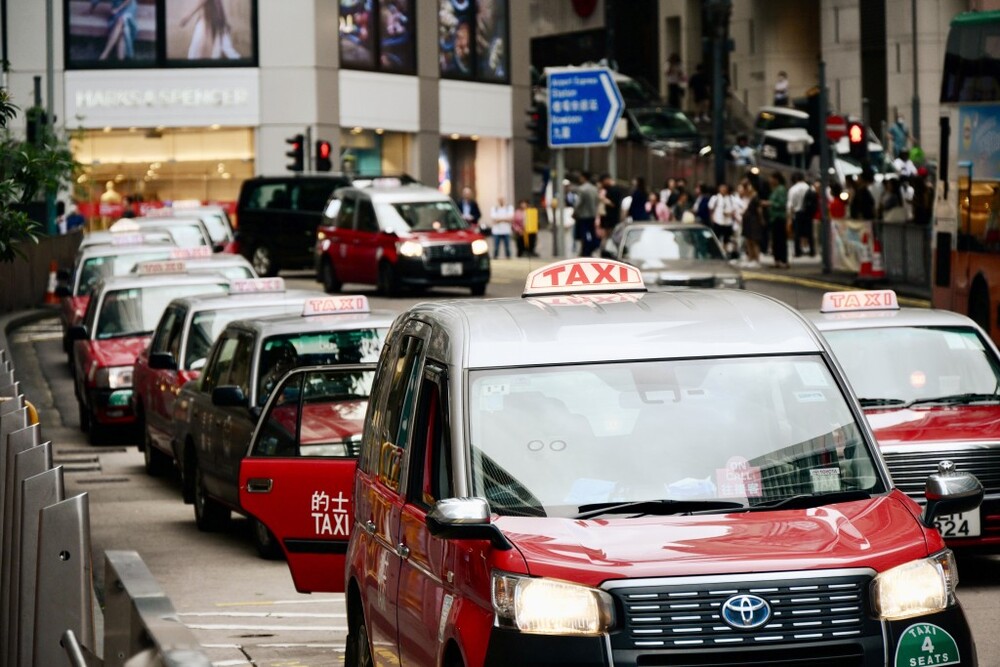 Taxi industry reconsiders citywide strike amid government response