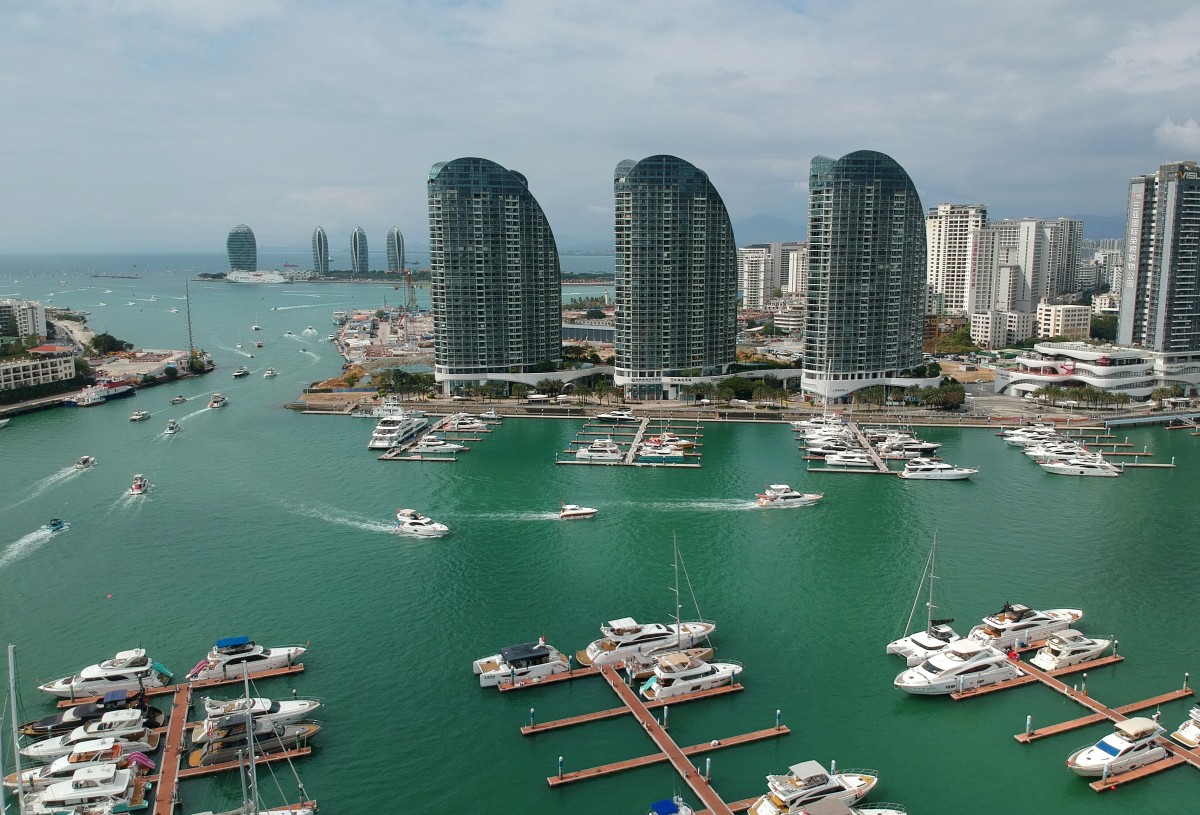 Hainan opens visa-free to 85 countries Dec 18