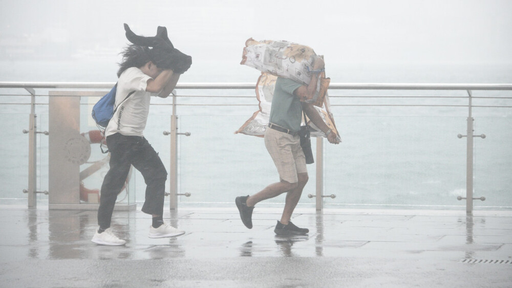 Observatory issues Red Rainstorm Warning Signal