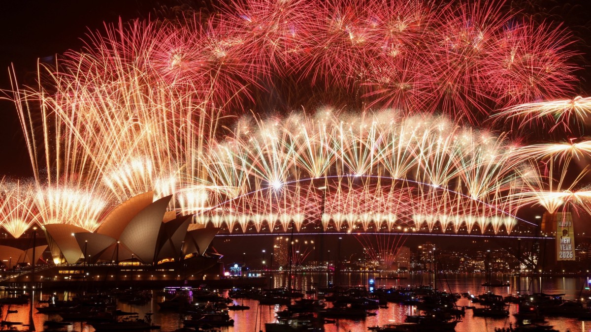 Sydney brings in New Year with nod to victims of Bondi attack