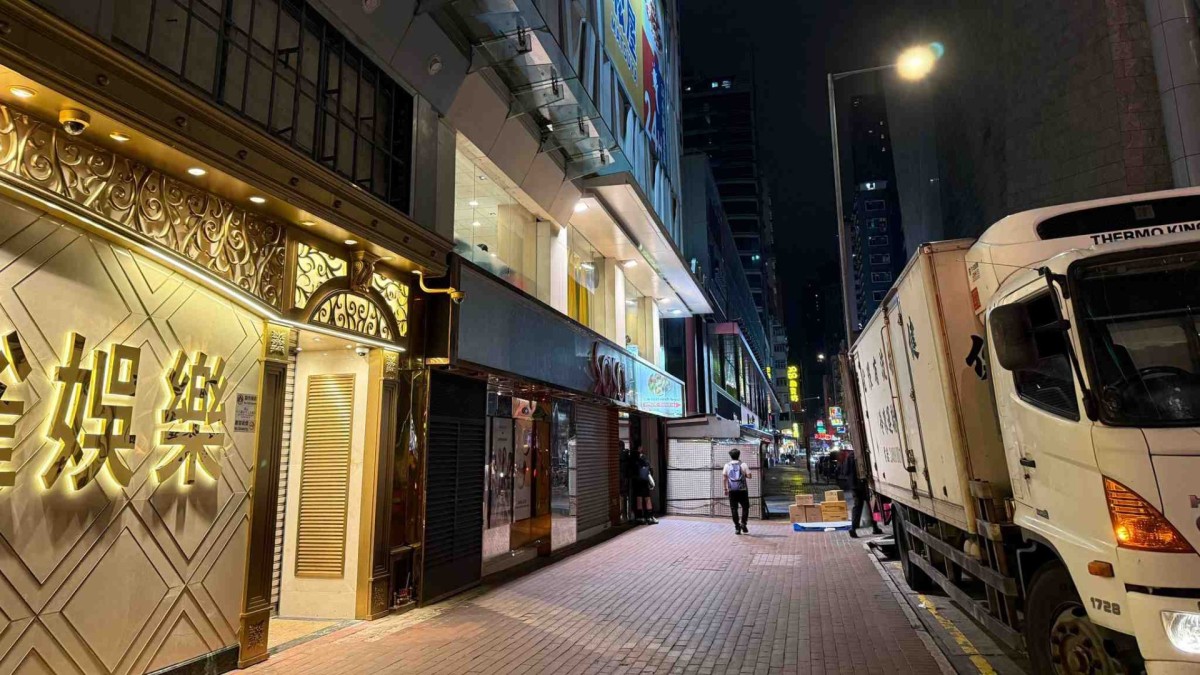 Woman suffers head injury from falling deodorant in Mong Kok