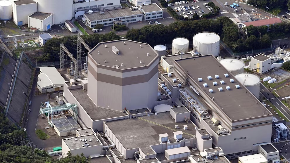 Japanese regulators disqualify a reactor under post-Fukushima safety ...
