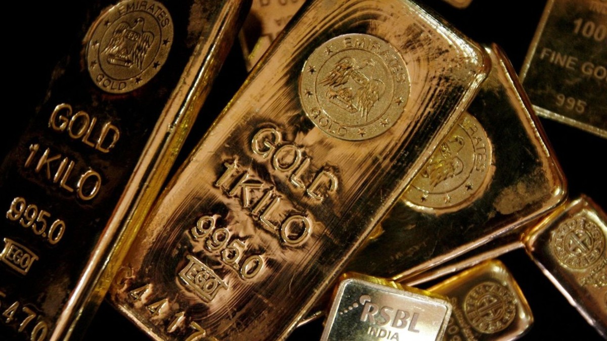 Gold crosses US$4,800 for the first time as US, EU spar over Greenland