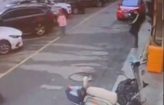 (Video) 9-year-old girl dies of cardiac shock after being left by mother