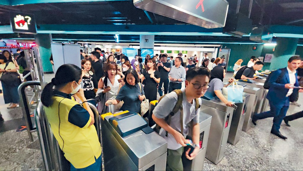 MTR offers half-price rides on Jul 13 "Thank You Day" after service ...