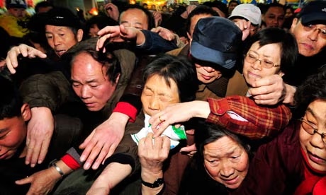 China urges shoppers not to hoard salt after Fukushima discharge