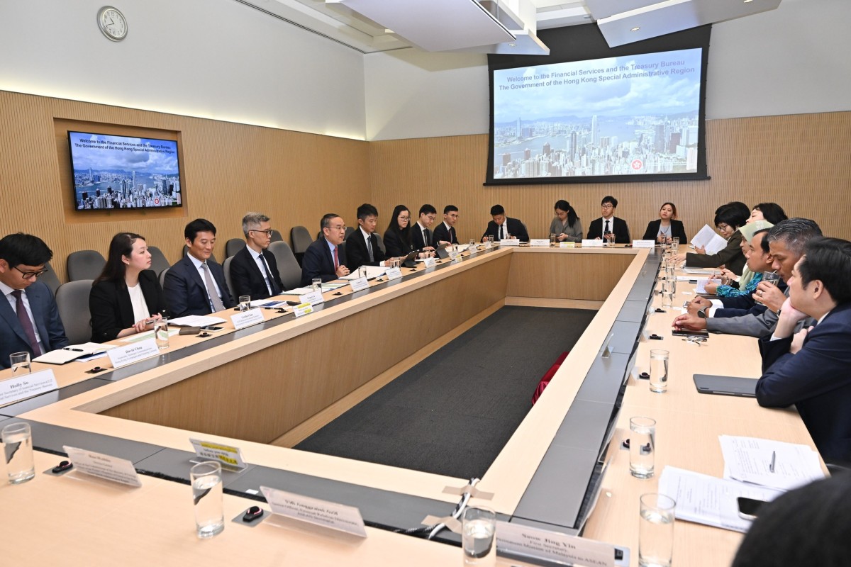 Christopher Hui meets senior officials from ASEAN