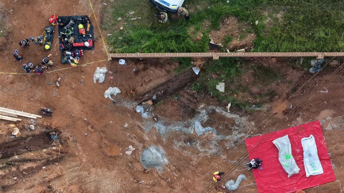 6 dead, 2 trapped after concrete floor collapses at Johannesburg ...
