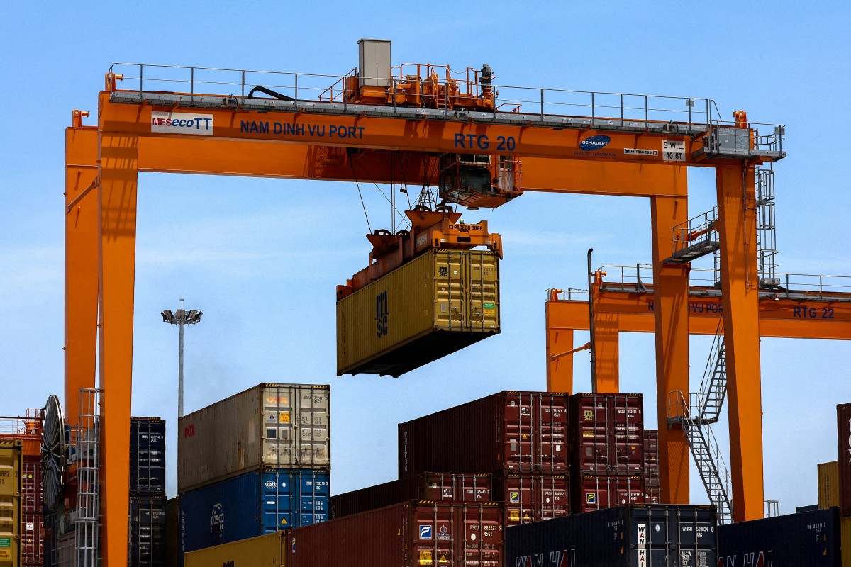 Vietnam imposes anti-dumping tariff on hot-rolled steel from China