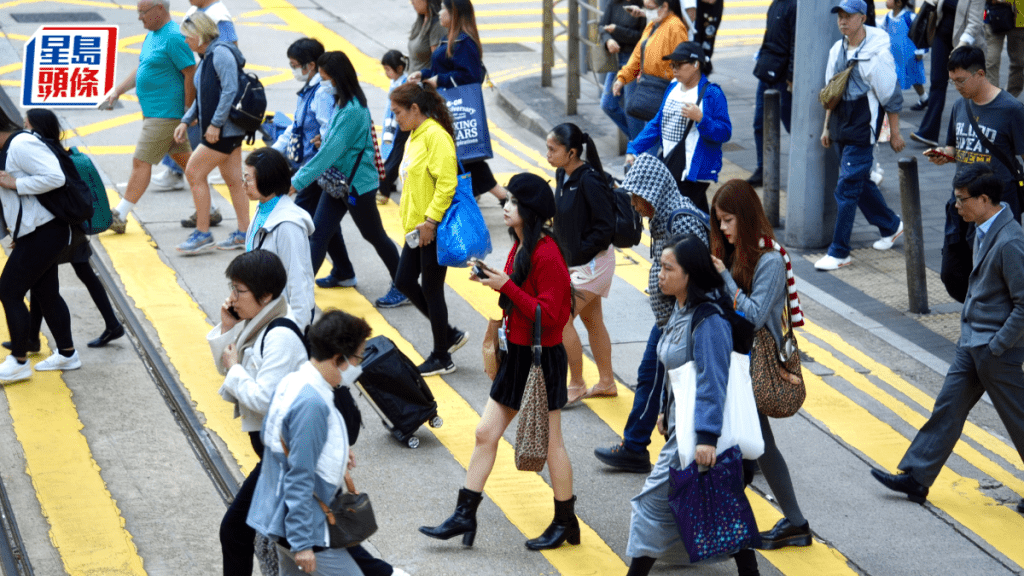 HK population projects at 7.5 million mid-year, boosted by talent and ...