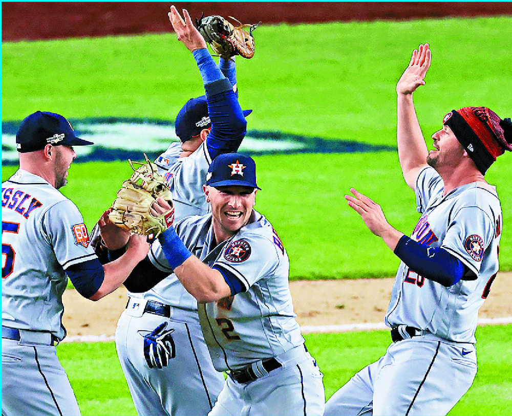 Dramatic finishes as Phillies, Astros reach World Series