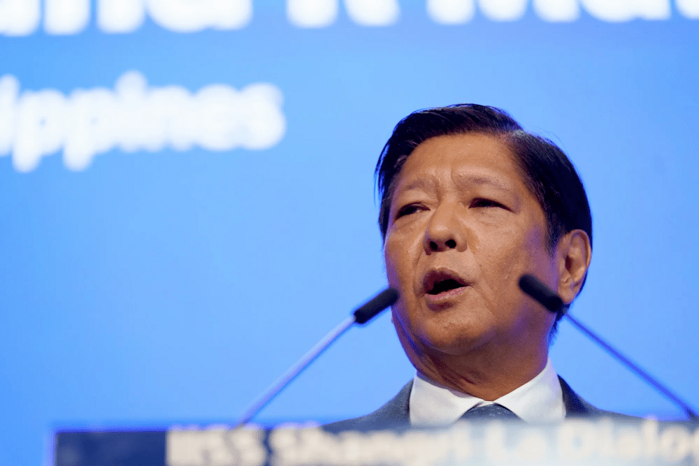 Philippines confronts China over South China Sea at ASEAN meet