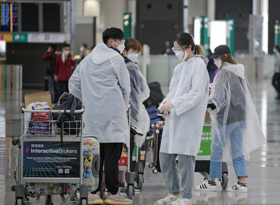 Sources say UK flights to be banned from midnight