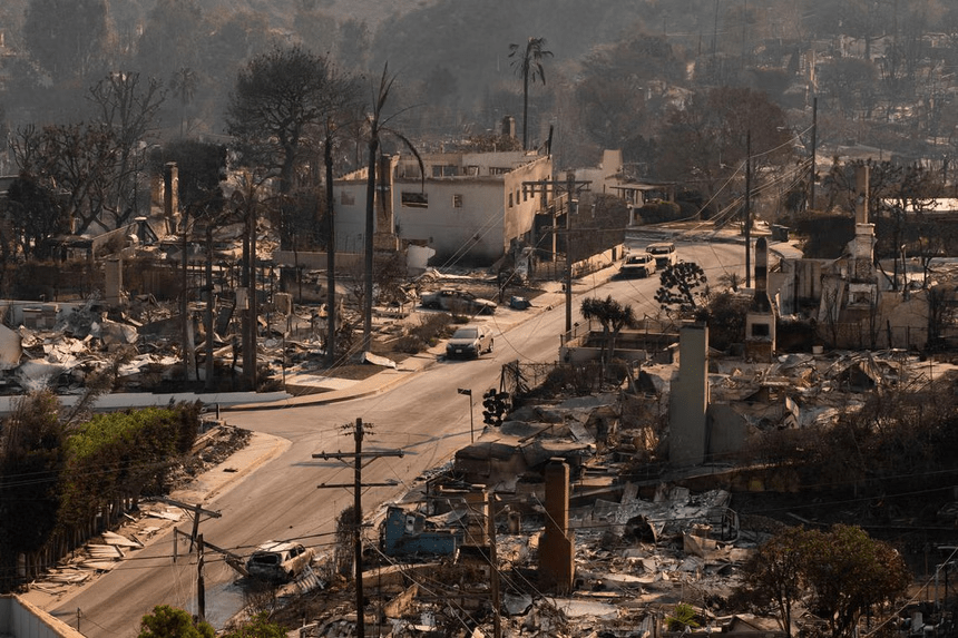 Wind lull offers hope in Los Angeles fires as blame game begins
