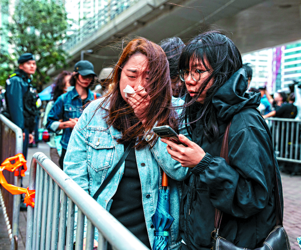 US slaps new visa curbs over 'harsh sentences'