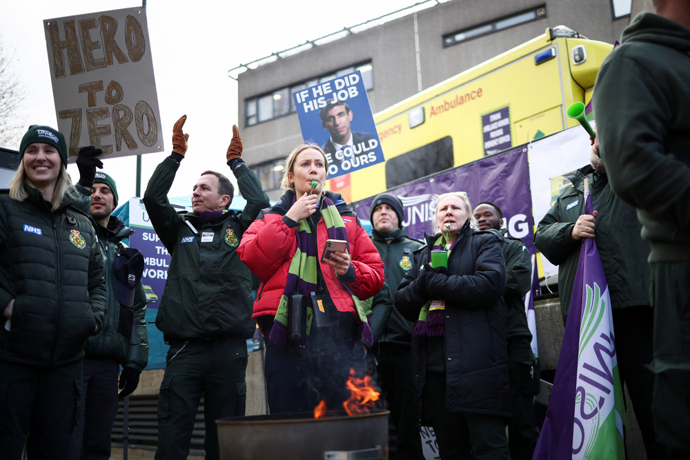 Move to UK like jumping 'from frying pan into fire'