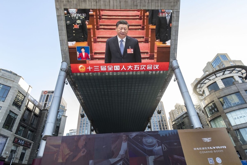 China Civil Service Sees Record Job Seekers as Stability Beckons
