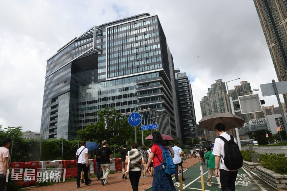 Tseung Kwan O Immigration Headquarters opens, expects daily traffic of 6,500
